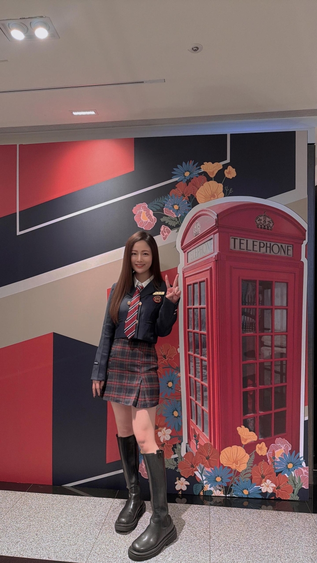 201-Helen Yu